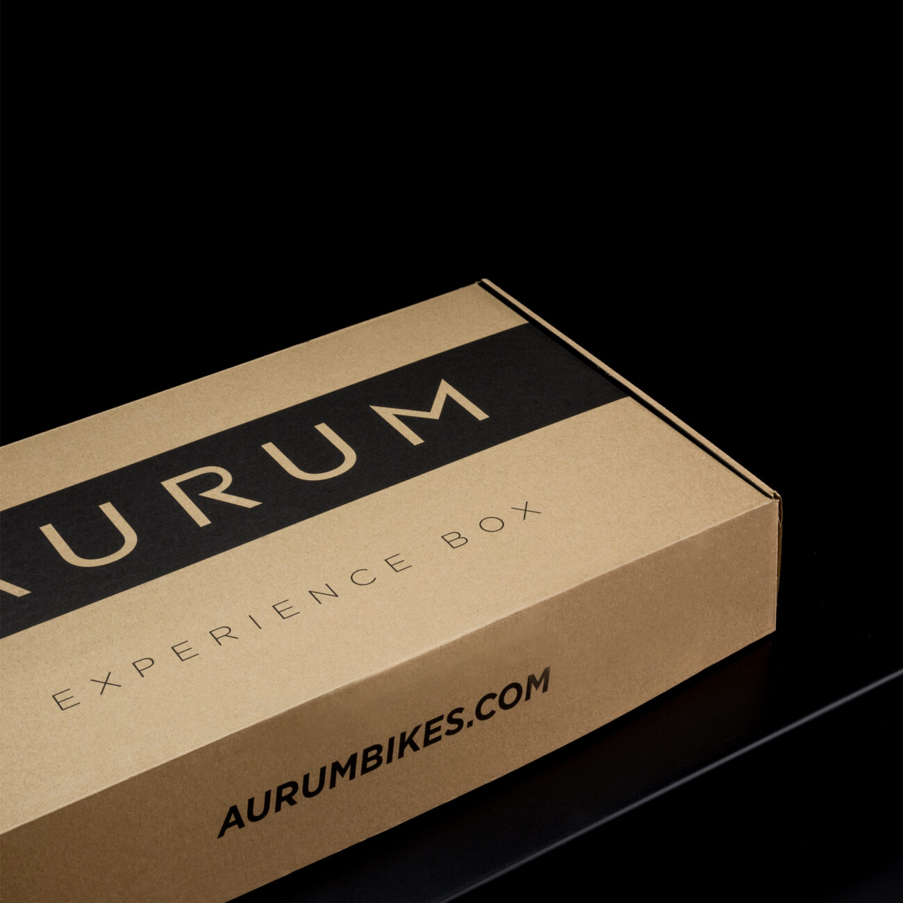 AURUM EXPERIENCE BOX - BLACK EDITION - Aurum Bikes
